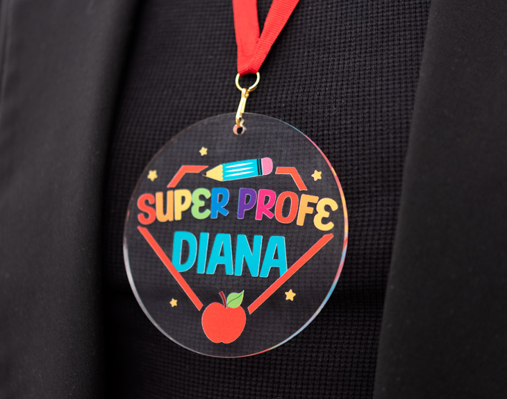 Medalla circular "Súper profe" personalizada - Regalo Original